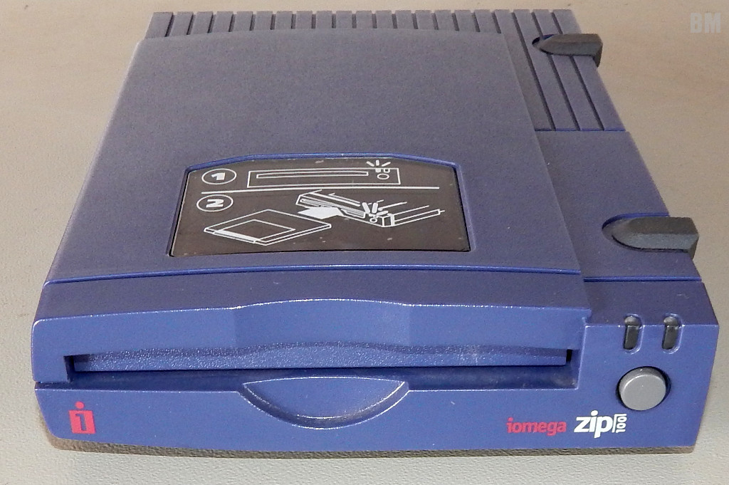 RetroUnboxing: Iomega Zip Drive externo de 100 MB