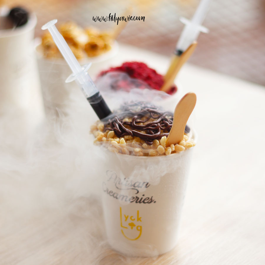 Lycklig Nitrogen Ice Cream, Enak dan Gemesin | Fillyawie, Indonesian ...