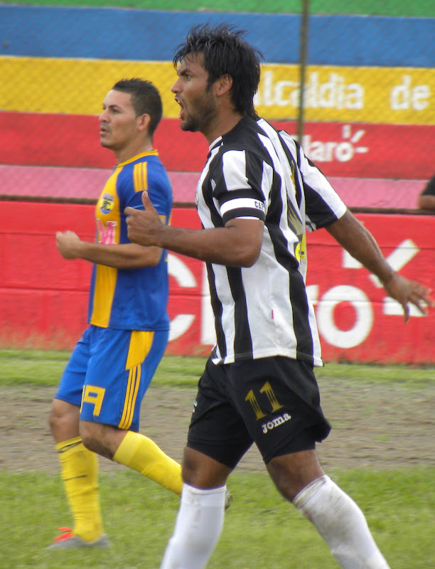 NOTIFUTGOL: NOTI FOTOS: CLASICO DE CARAZO