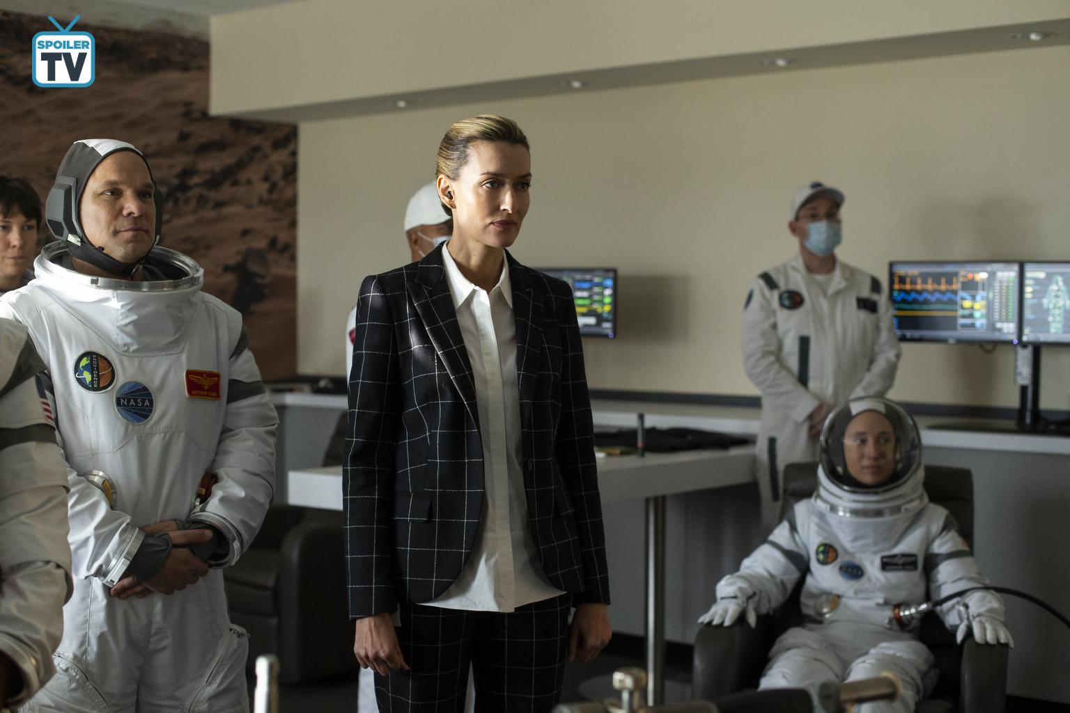 The First | Série ganha novas fotos promocionais - Star+ Brasil Notícias