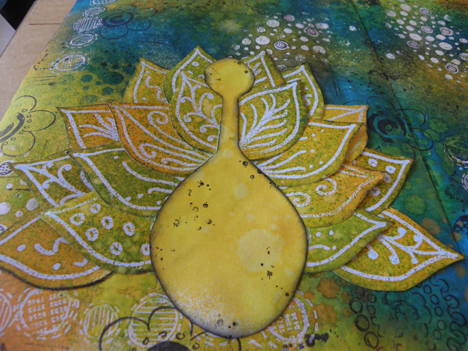 Maisie Moonshine's: Faux Batik (resist) Technique - Tutorial Part 2