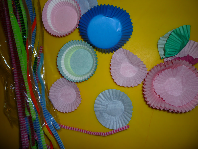 Toddler Time: Mother's Day Patty Pan Flower Craft