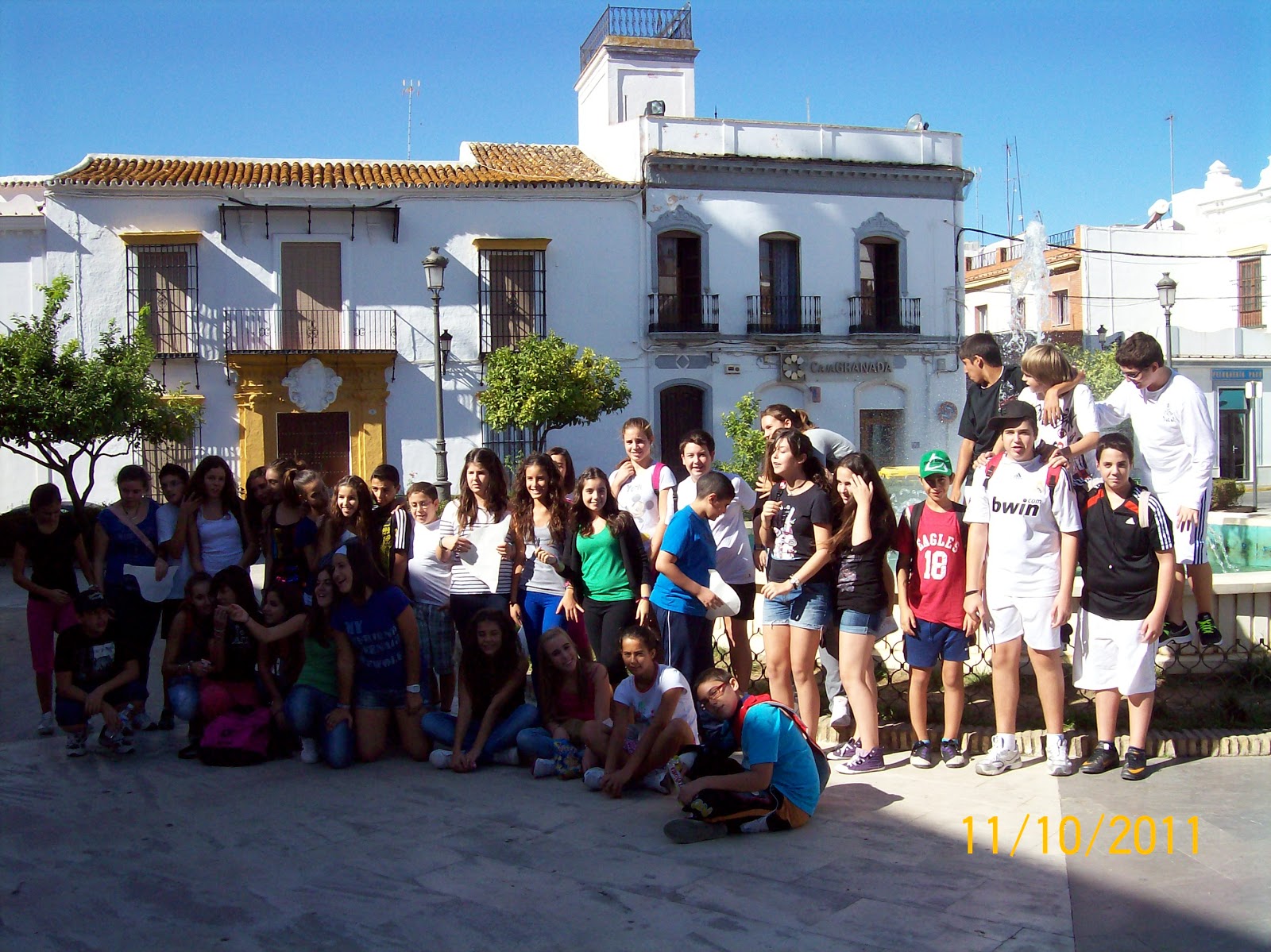 Revista IES La Orden: VISITA AL IES JUAN RAMÓN JIMÉNEZ DE MOGUER