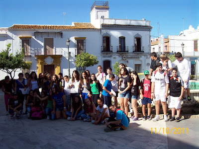 Revista IES La Orden: VISITA AL IES JUAN RAMÓN JIMÉNEZ DE MOGUER