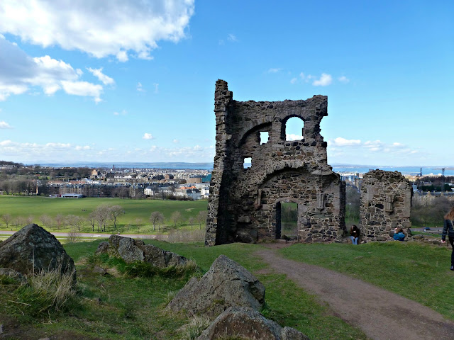 cassandra marie: edinburgh, scotland.