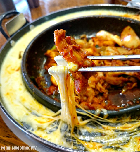 The Rebel Sweetheart.: Foodie Goodie | Yoogane Chicken Galbi.