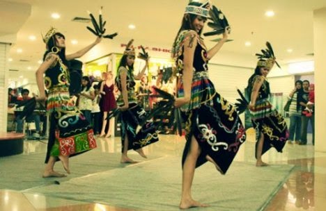 Traditional Dance Of Dayak ~ Notes & History