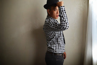 PhotographsByMe: Suave