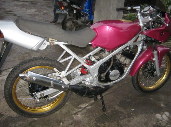 Kumpulan Gambar Modifikasi Suzuki RGR 150 Terbaru Paling Keren | Dunia ...