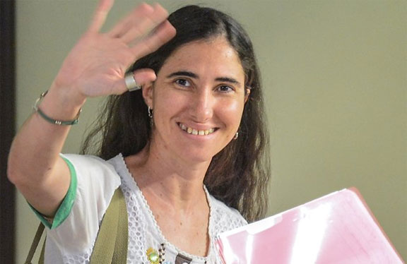 Blog Buzina: Yoani Sanchez. Figuraça da semana