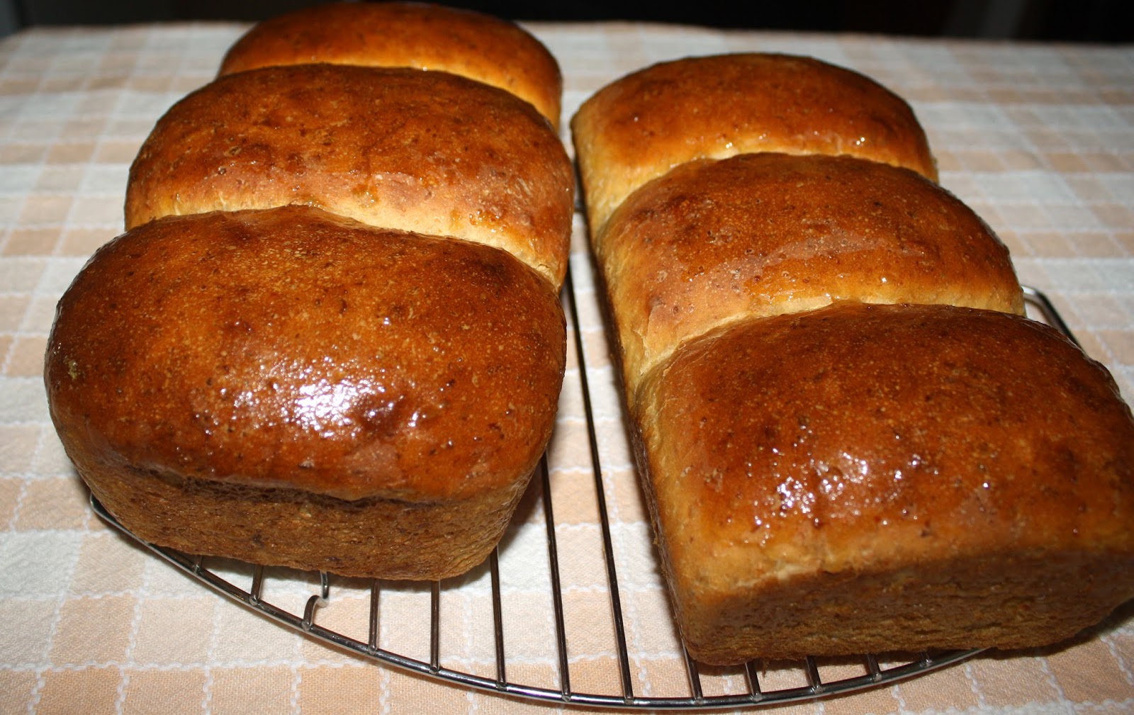 My Dark Cove Pantry: "Royal George" Brown Bread