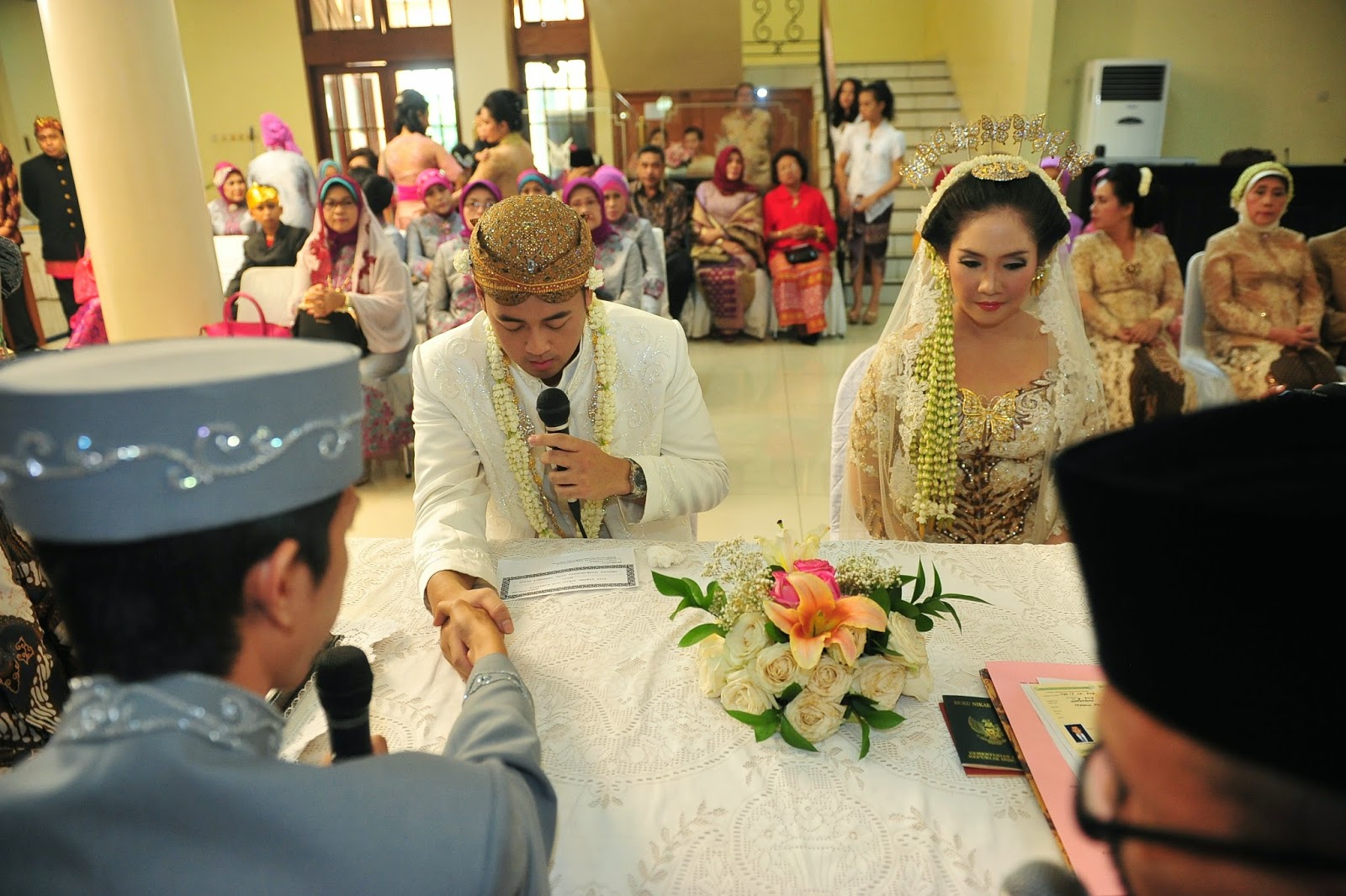 Buntel - Gembul Story : REVIEW - KLUB EKSEKUTIF PERSADA HALIM