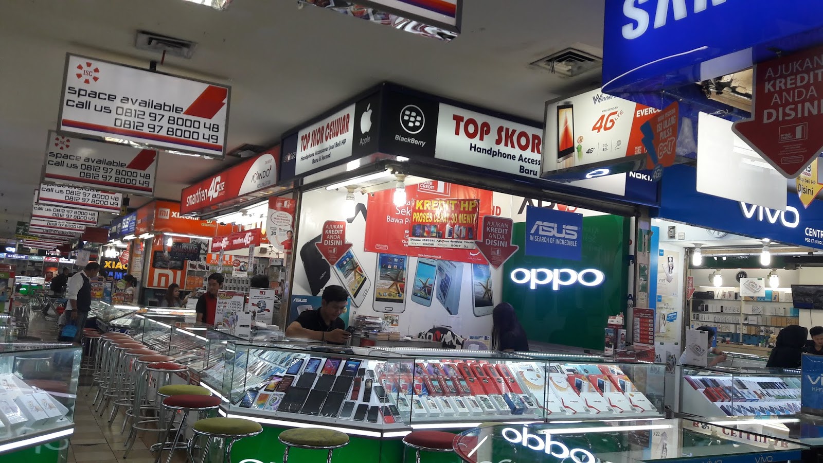 Advertising Indonesia: Profil Mall PGC Cililitan Jakarta Timur