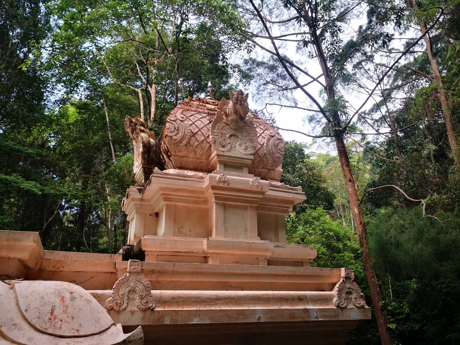 AZLAN RUMADI: HIKING KE KUIL SRI MAHA MARIAMMAN DI GUNUNG MATANG ...