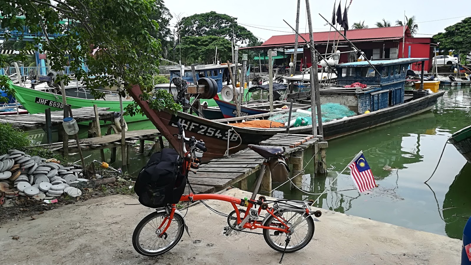 haPpY HaPpY: Cycle Malaysia Day 39 Batu Pahat to Muar