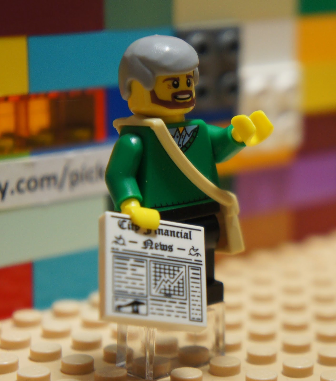 LEGO City NEWSPAPER DELIVERY GUY Minifigure + Bag 2x2 Brick Hair ...