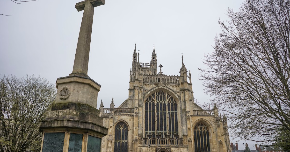 Crypt tour of Gloucester cathedral