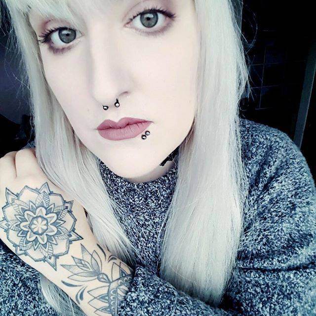 Top 10 Model Wanita Cantik Tatoan Paling Keren Part 5 Tato Terbaru