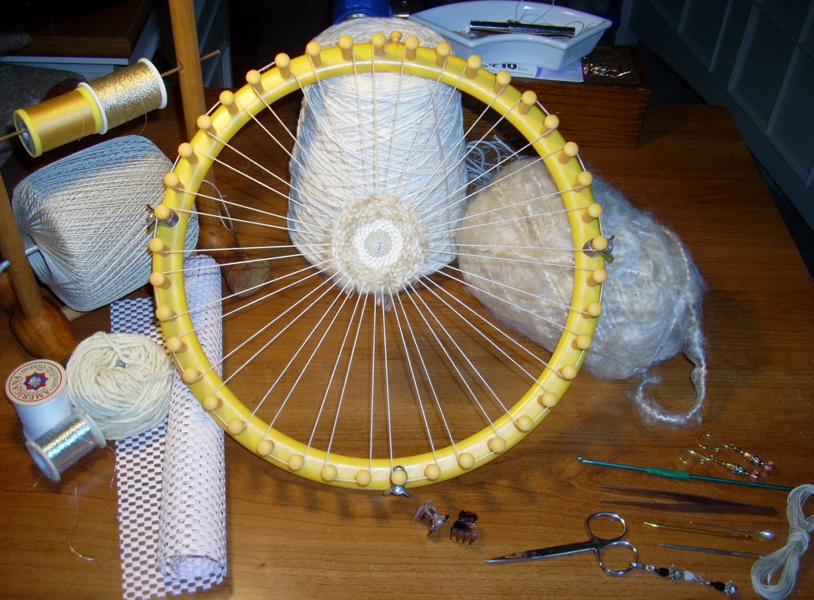 HeartSong Studio: HeartSong Studio's Weaving Spool Rack