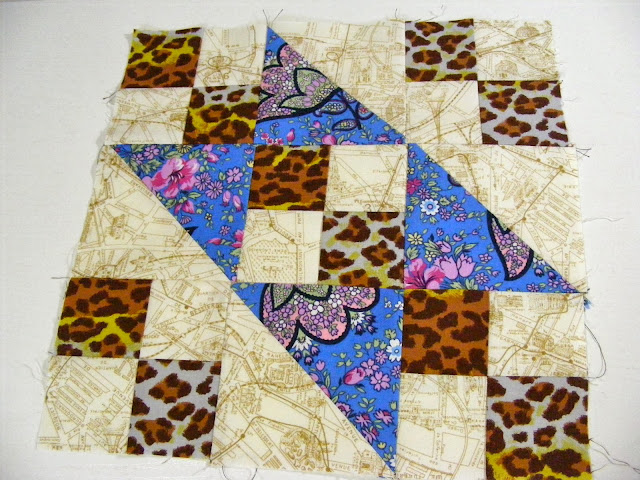 TIA CURTIS QUILTS: Kansas City Star Block of the Month #1 - Jacobs Ladder