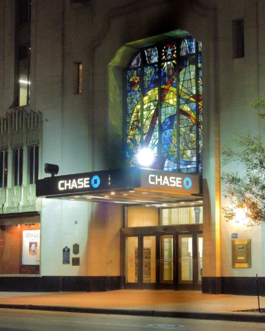 Houston in Pics: Chase Bank at Historic Gulf Building (1929) in Downtow