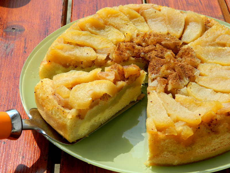 Bucataria casei noastre: Prajitura din pandispan cu fructe