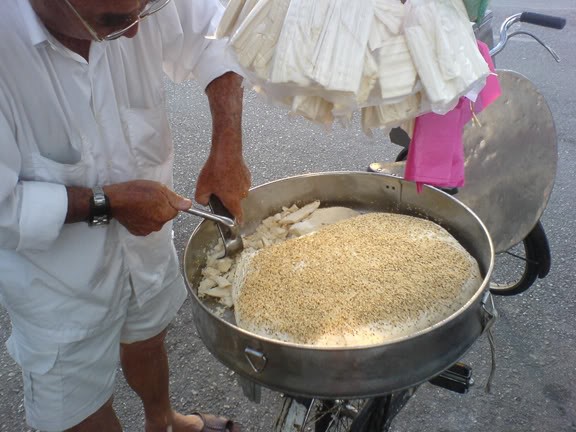 Eat Drink NON Stop: Ding Ding Candy by Ku Min Shen