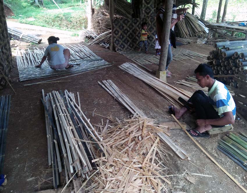JUAL BILIK BAMBU GEDEK BAMBU BOGOR DAN JAKARTA - SENTRA BAMBU