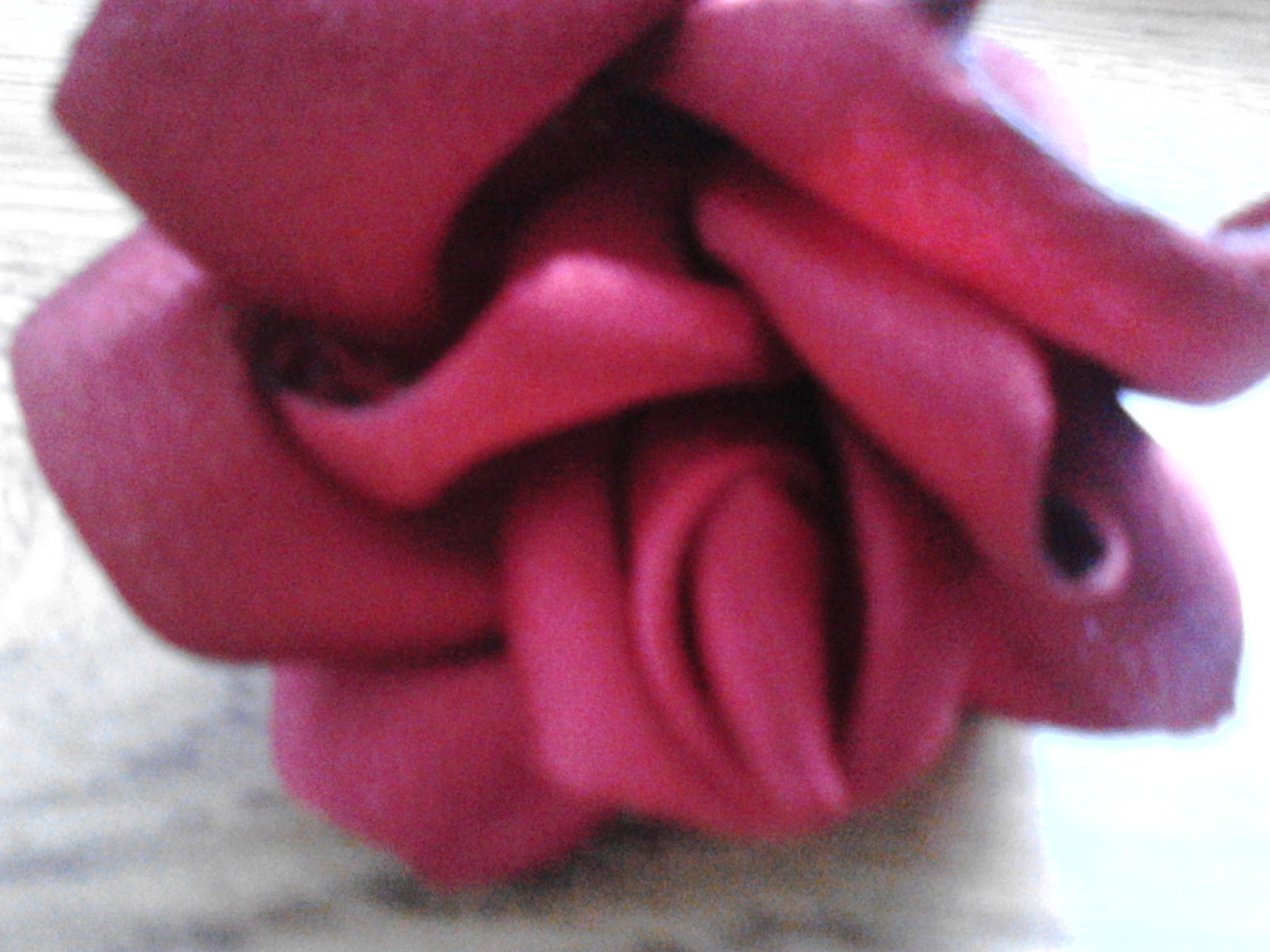 Flori handmade : Trandafir rosu handmade,din material