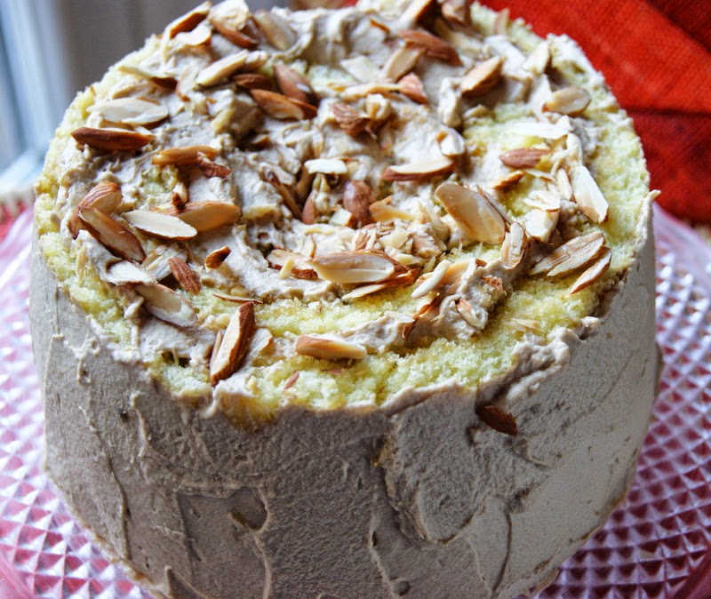 gatti fili e farina: The Cake Slice: Butterscotch Cream Roll -Up