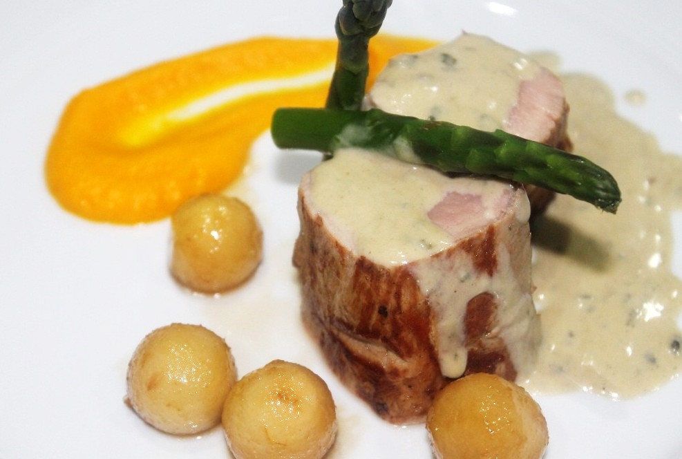 YOLANDA PINCHOLOS COOKING: Solomillo de cerdo al roquefort