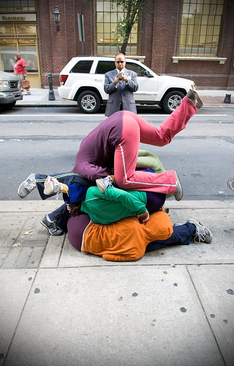 99 WOW: Stacked Human Bodiesأجساد بشرية مكدسة