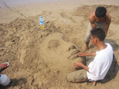 Edo Vader Art: Sand Sculpture on Chaung Tha Beach