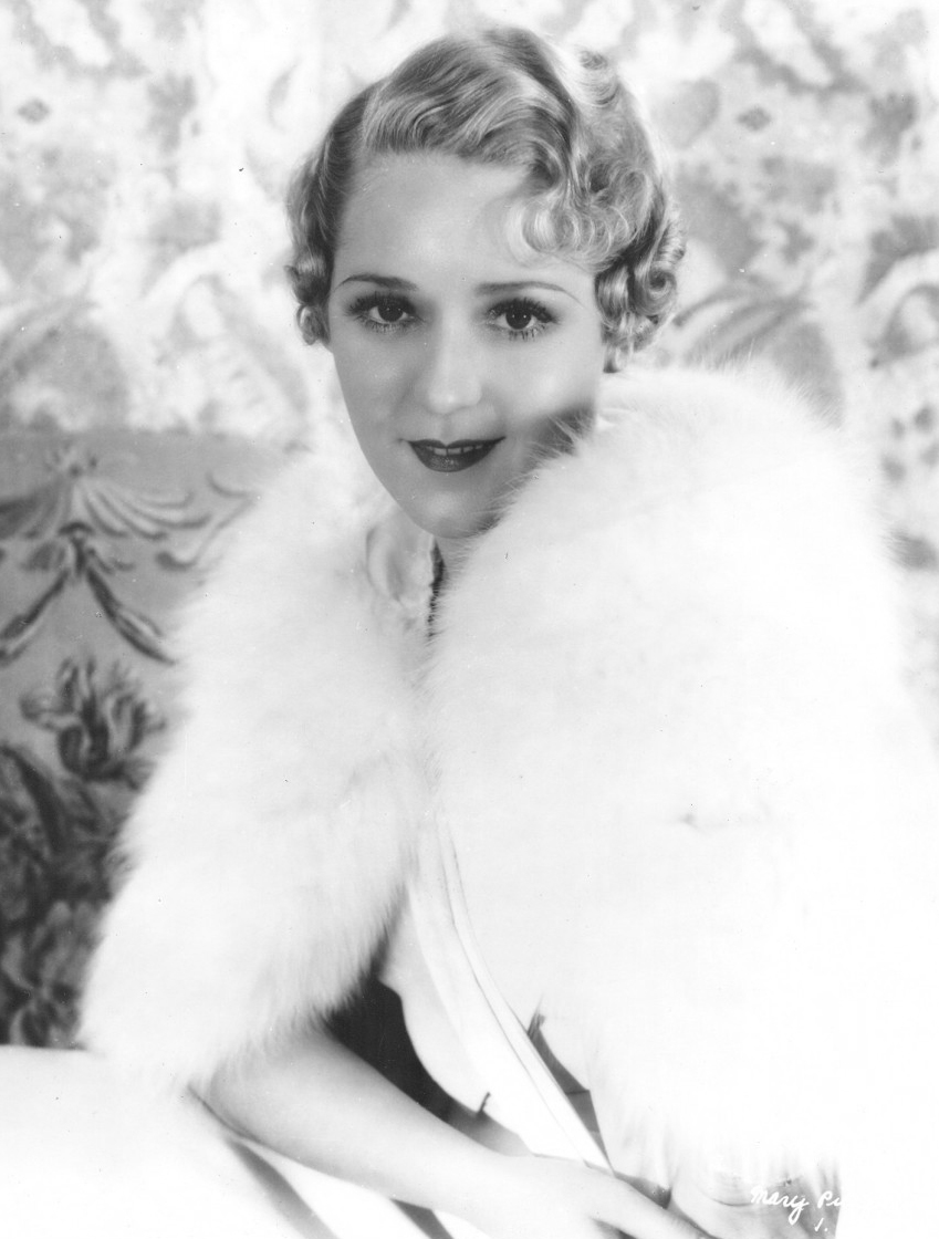 It's The Pictures That Got Small ...: THE FRIDAY GLAMOUR 15!