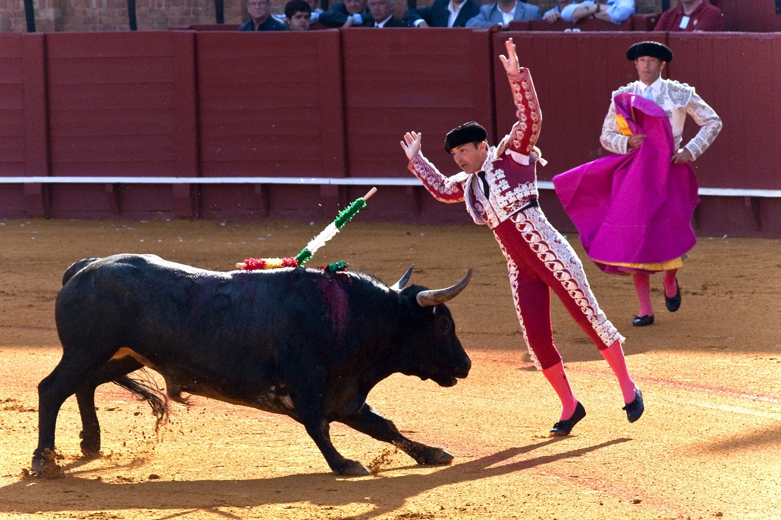 Blog Taurino Remellao : Los tercios de banderillas fueron más que ...