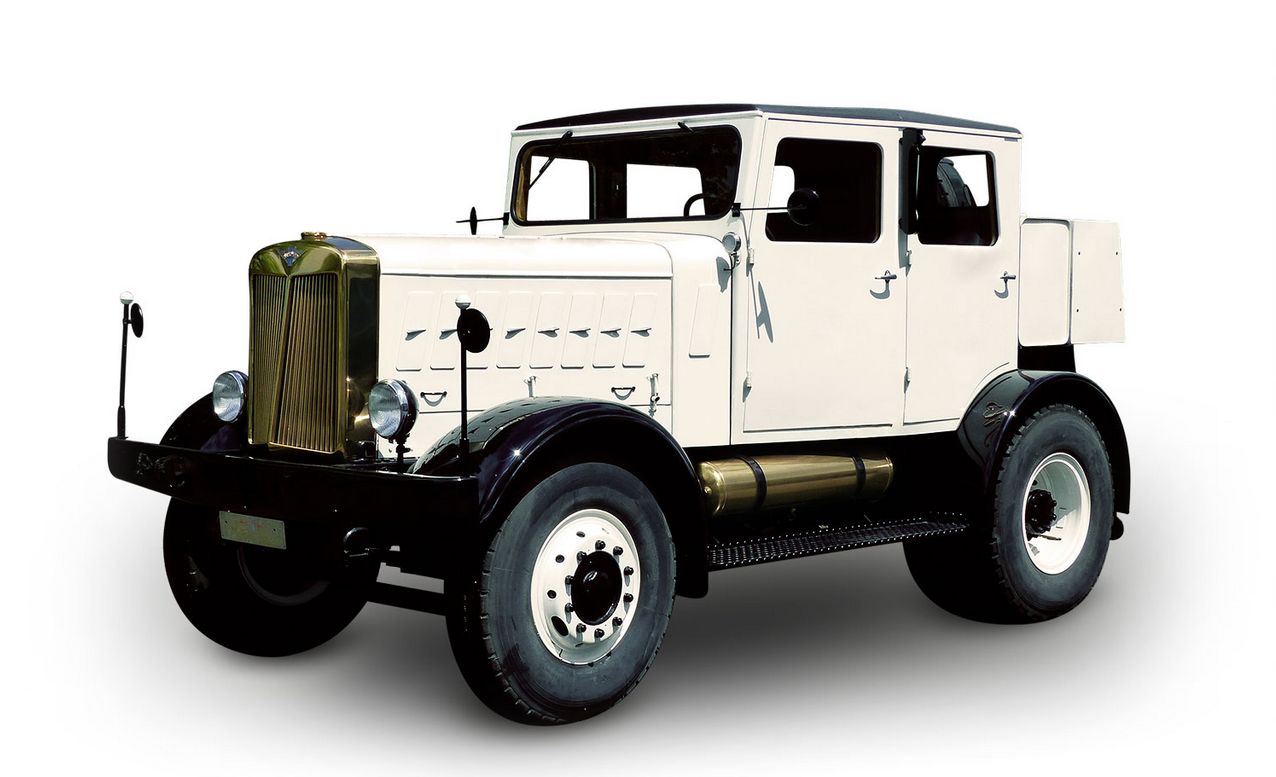 Panzerserra Bunker- Military Scale Models in 1/35 scale: Hanomag SS100 ...