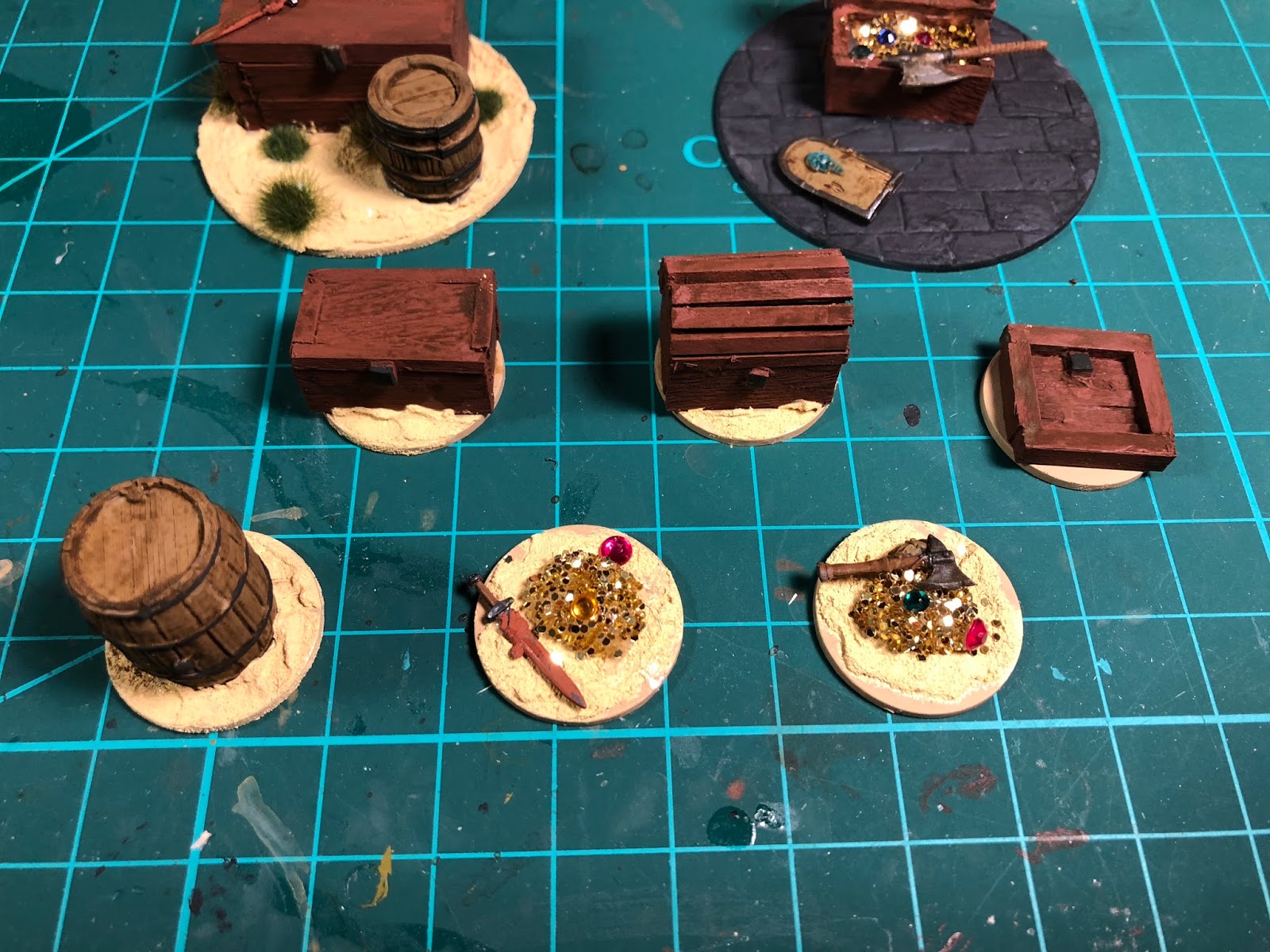 From MilesR: Treasure Markers and Dungeon Rooms/Corridors (160 Points)