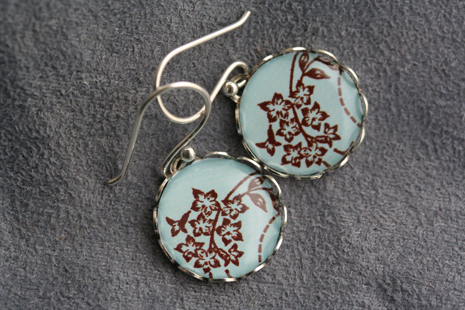 Laura Bee Designs: March 2012