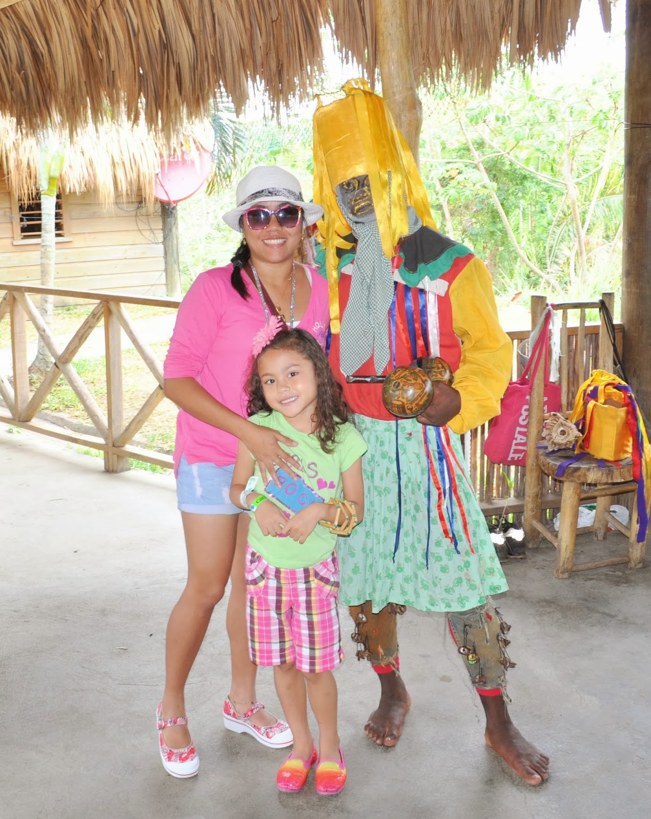 Discover Roatan | #Yübu - The Garífuna Experience ~ The Dias Family ...