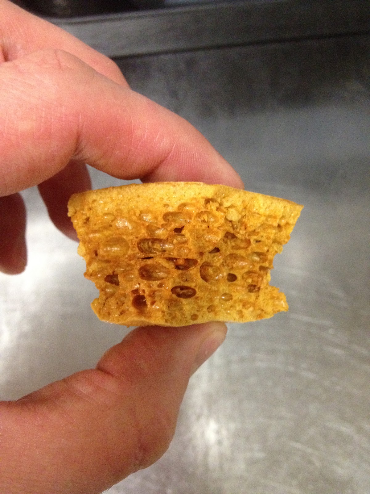 gastrobuddy: Recipe: Sponge toffee