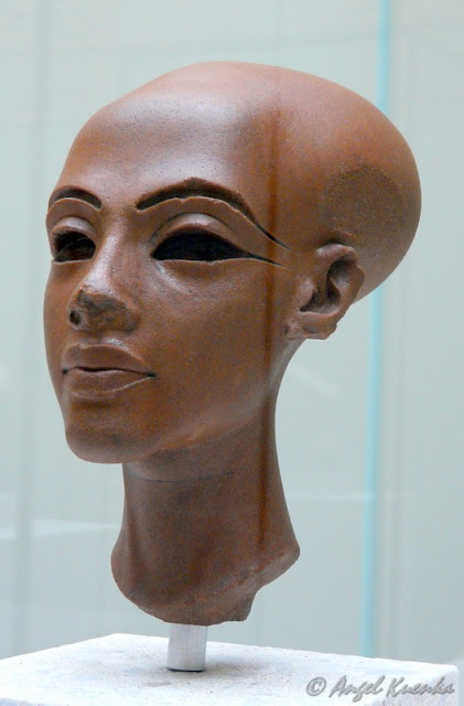 Todo sobre Egipto···: Sala de Amarna-Museo egipcio de Berlín