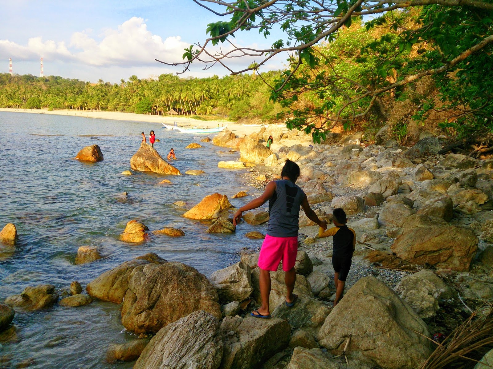 Things to do in Talipanan Beach - Aninuan Beach, Puerto Galera