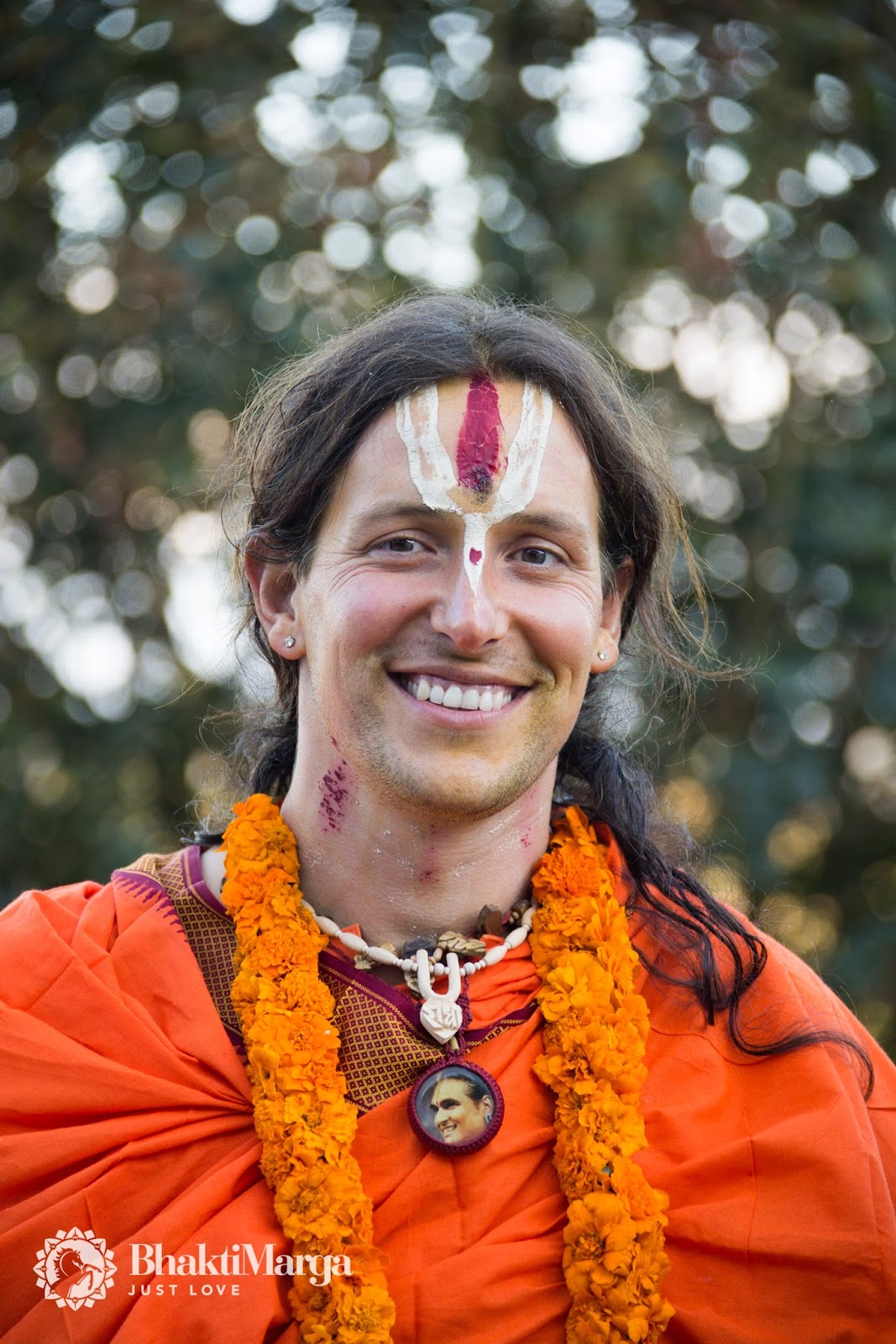 Paramahamsa Sri Swami Vishwananda / Bhakti Marga