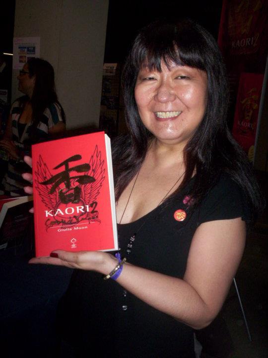 House of Chick: Kaori - Perfume de Vampira - Giulia Moon