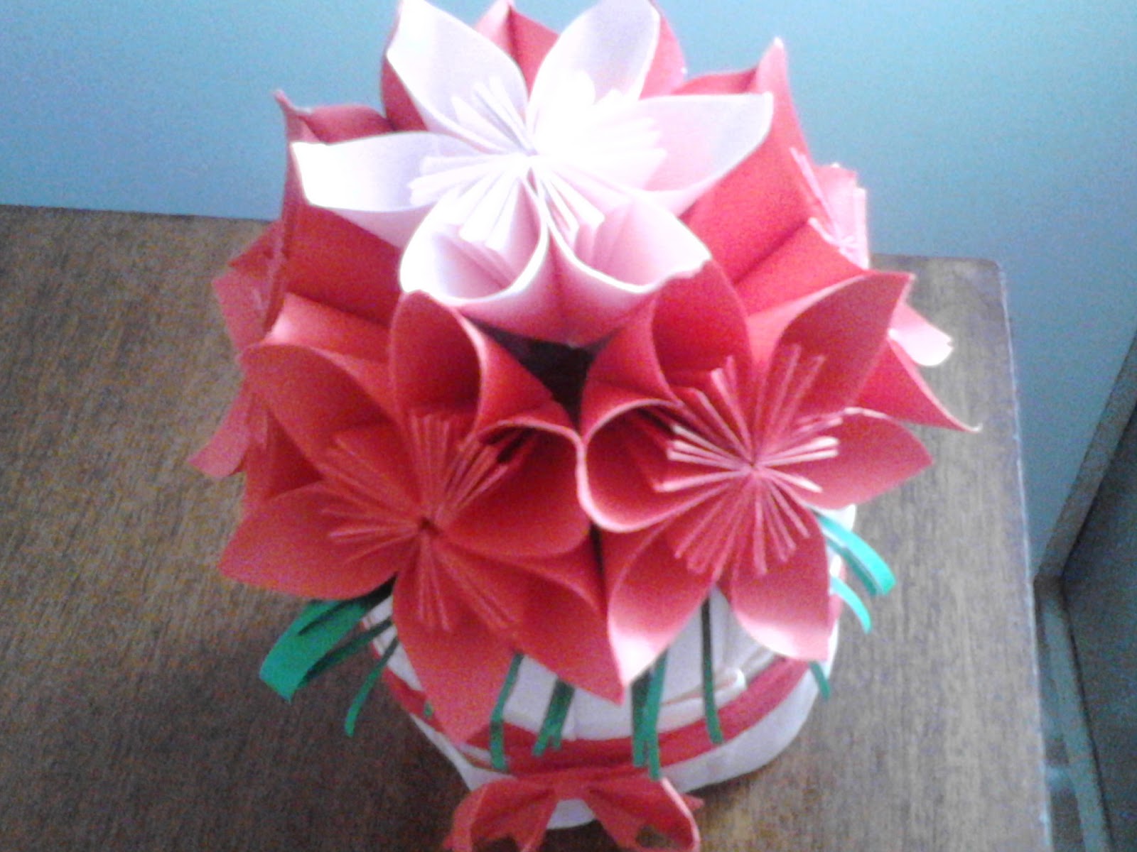 Floraria handmade ... cu flori din hartie: Aranjament flori handmade ...