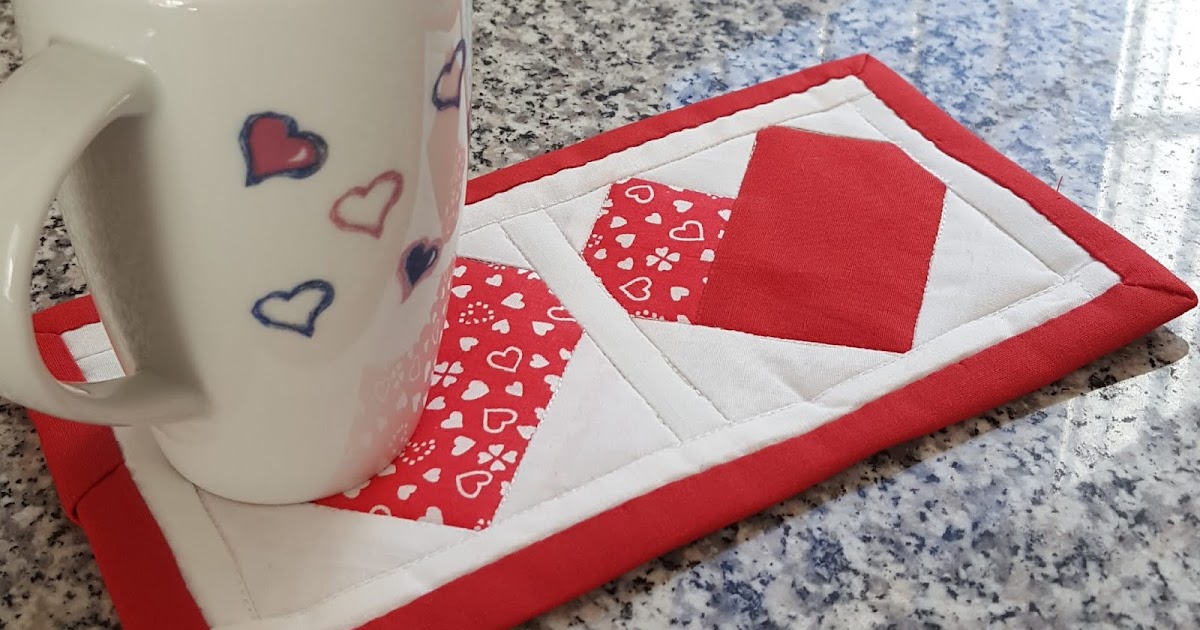 Valentine's day mug rug | All about patchwork and quilting