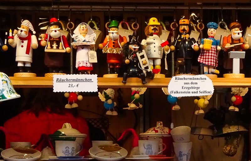 Ladee's Travels: Passau, Germany - Christmas Market (Part 4)