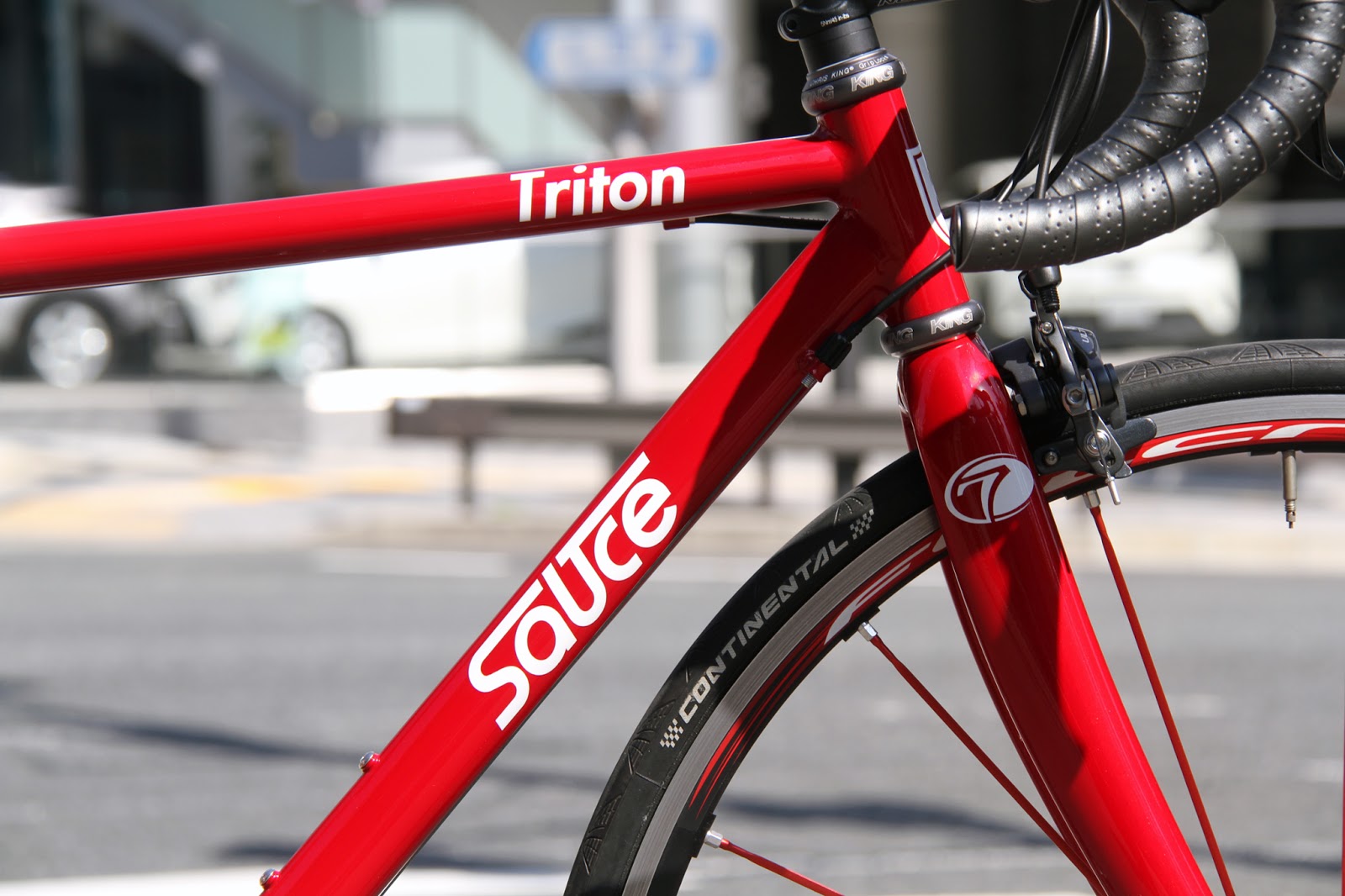 SAUCE "Triton" Red