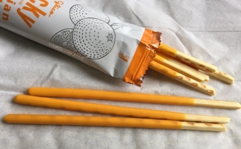 Gluttonous diary ～食いしん坊の日記～: Pocky :Pocky Brazilian Orange