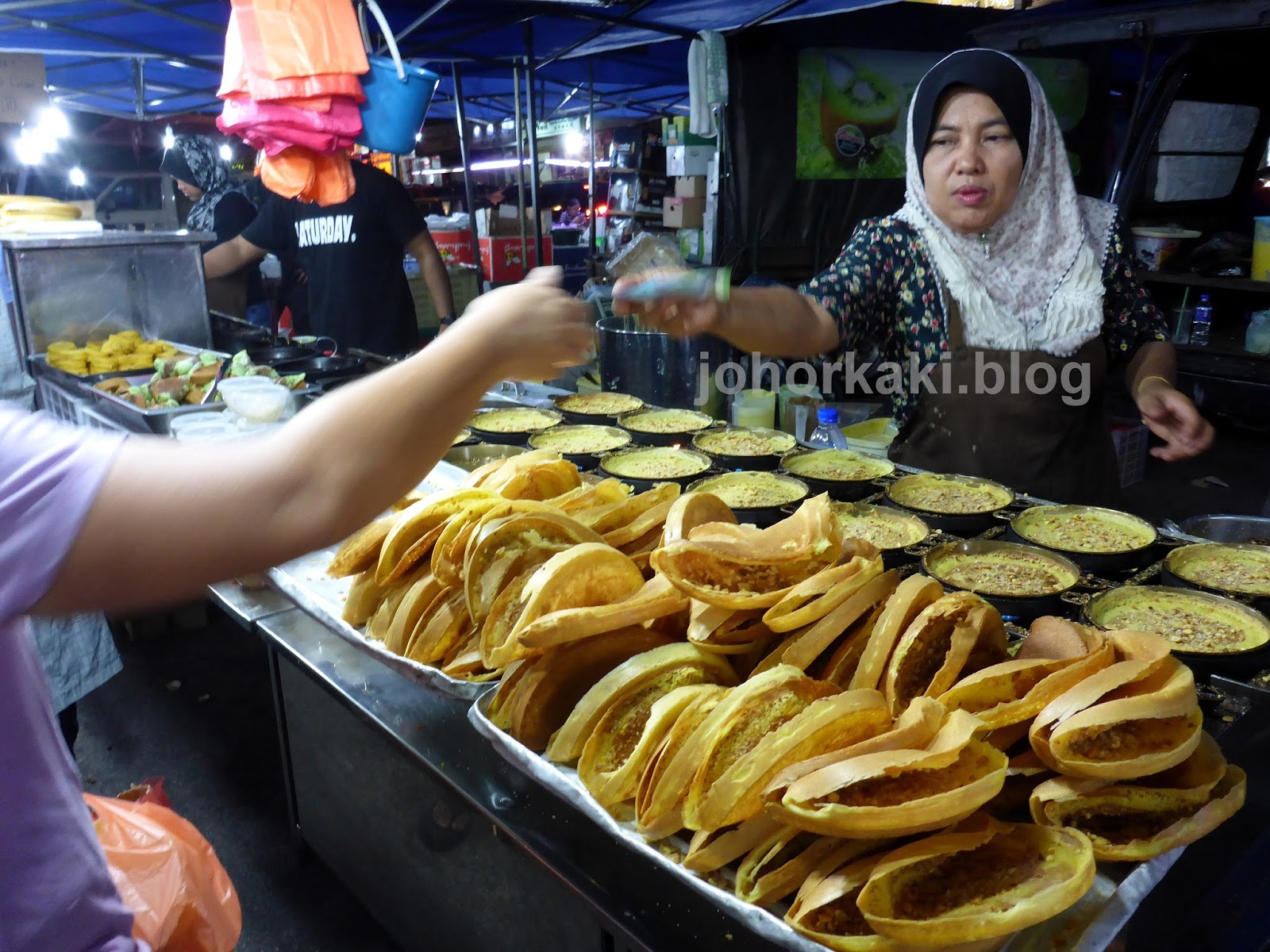 Pasar Malam Tangkak Johor ⭐⭐⭐ |Tony Johor Kaki Travels for Food ...
